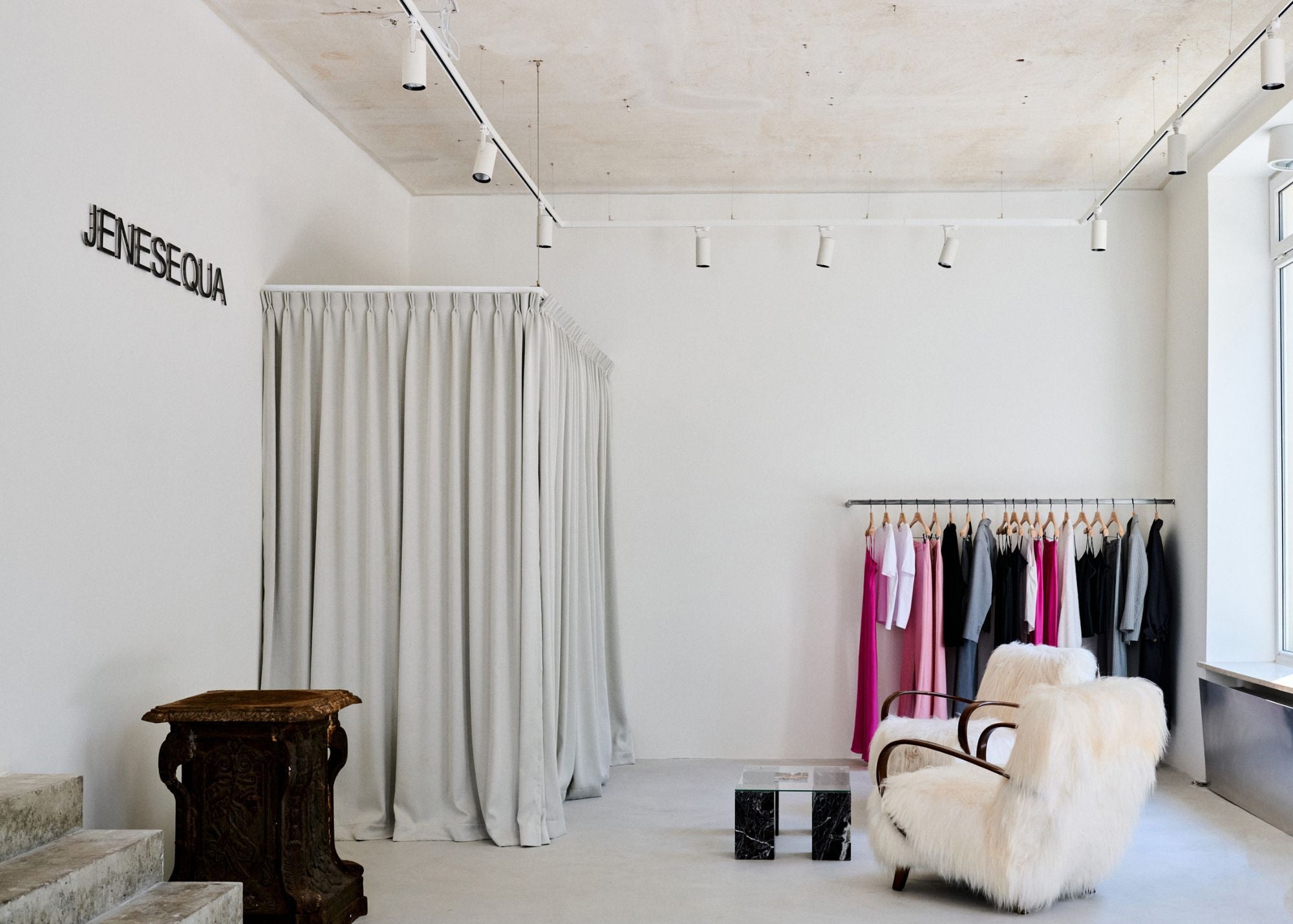 Nowy Butik przy Pięknej 7/9 w Warszawie – Jenesequa